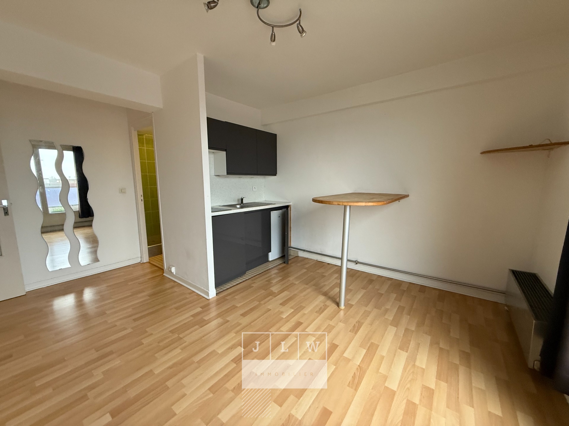 Location Appartement, XXC-SR123 - Studio non meublé de 26.25m² - Rue ...